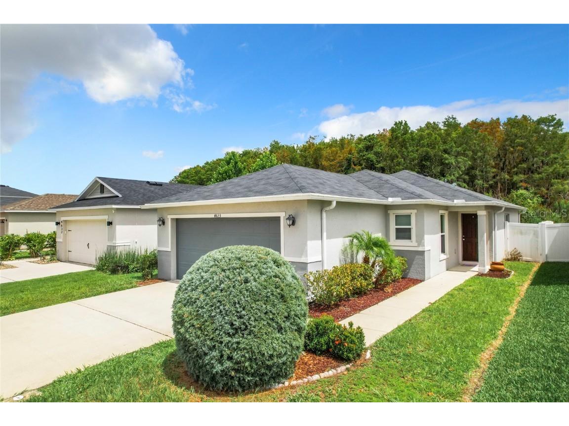 4633 Glencrest Loop, Saint Cloud, FL, 34772 | MLS: S5107632 | Edina Realty