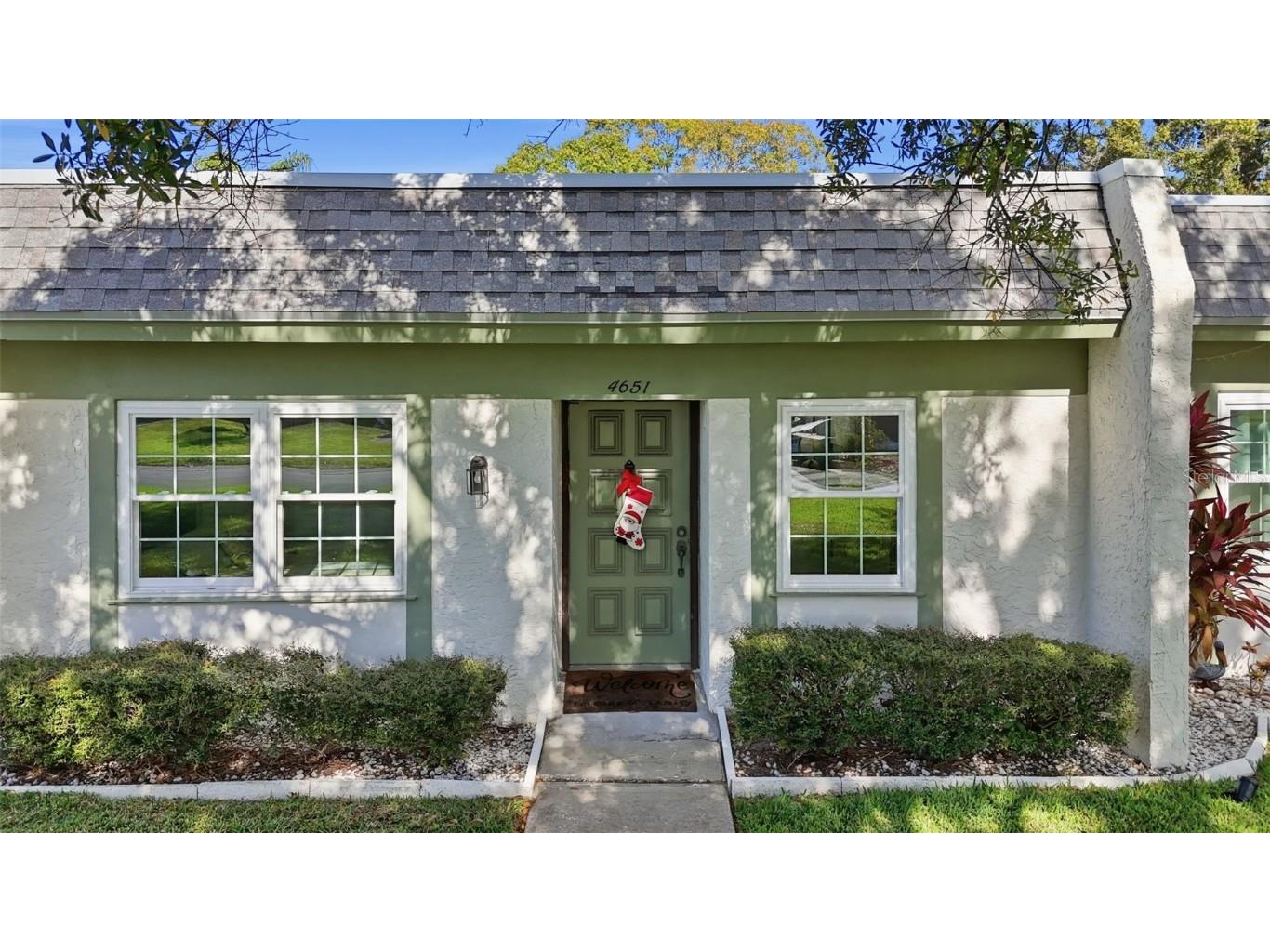 4651 Lake Villa Drive, Clearwater, FL, 33762 | MLS: TB8457786 | Edina ...