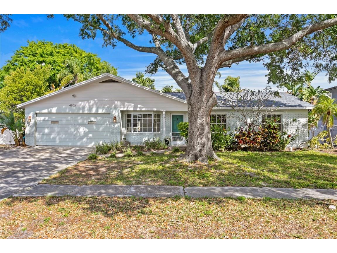 4703 Travertine Drive, Tampa, FL, 33615 | MLS: U8236696 | Edina Realty