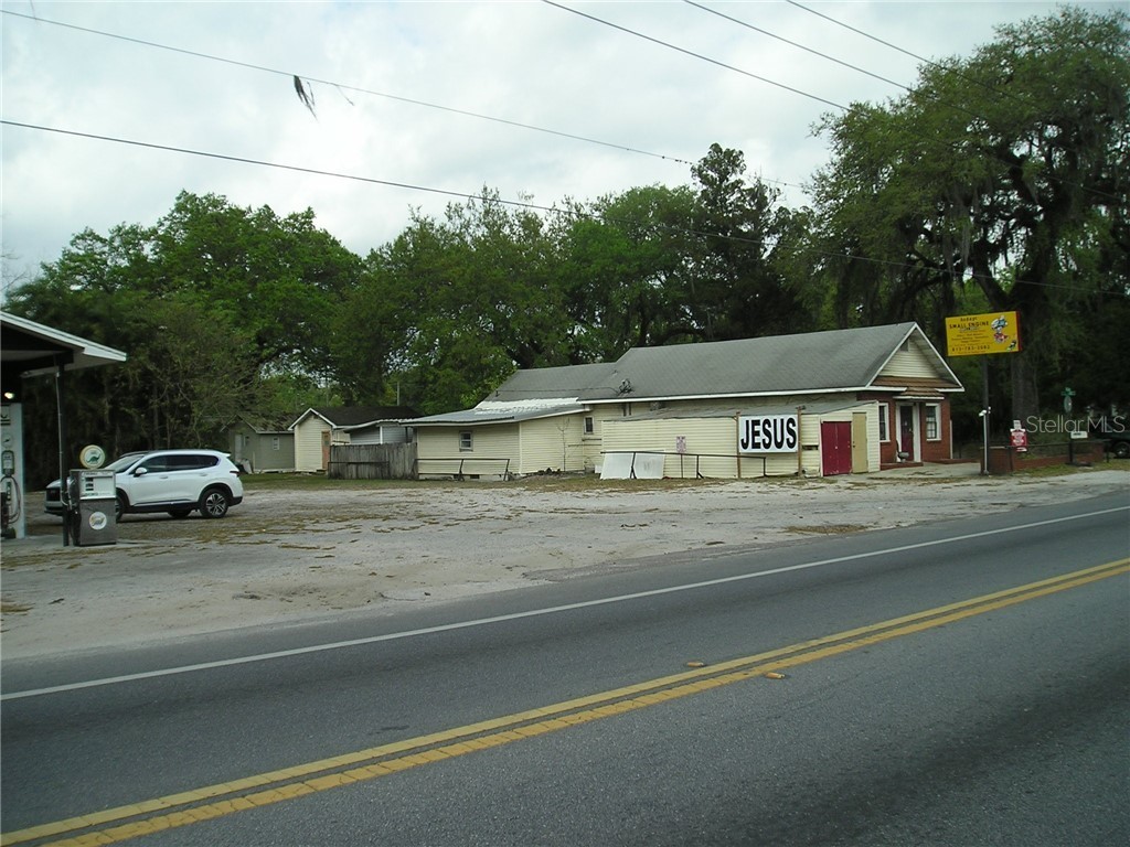 4723 Gall Boulevard, Zephyrhills, FL, 33542 | MLS: T3296279 | Edina Realty