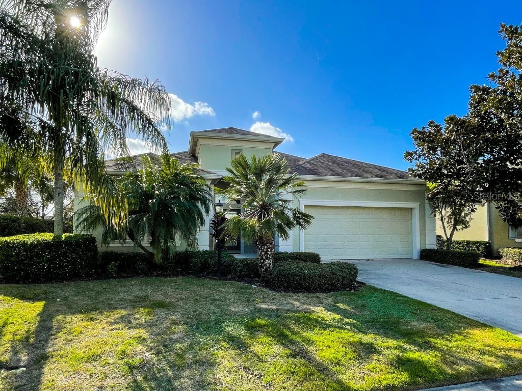 4738 Claremont Park Drive, Bradenton, FL, 34211 | MLS: A4644440 | Edina ...