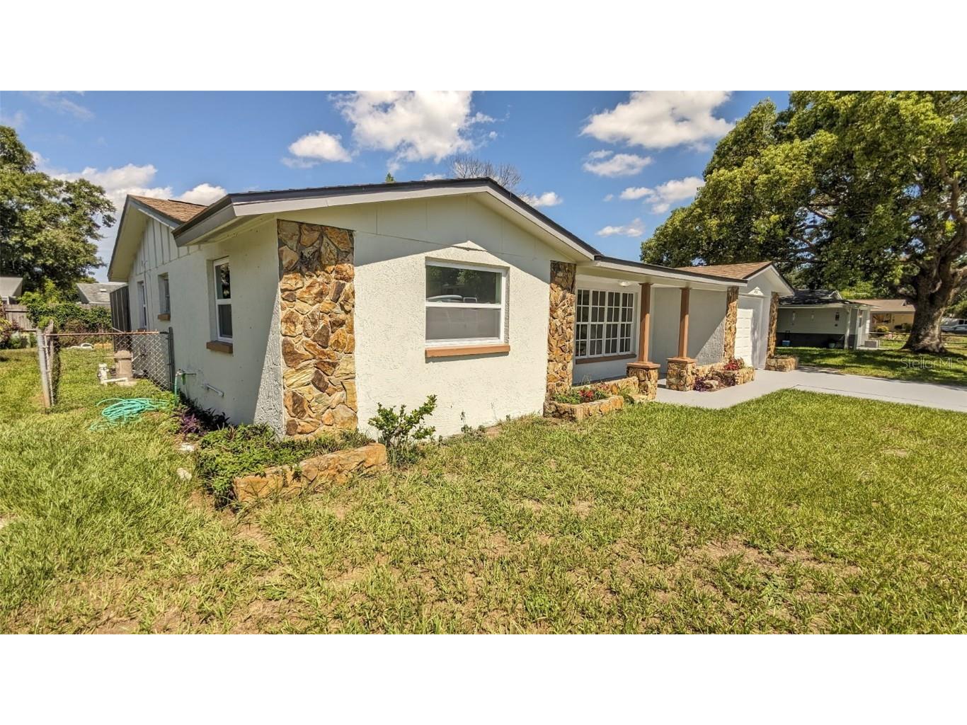 4747 Daphne Street, New Port Richey, FL, 34652 | MLS: TB8410704 | Edina ...