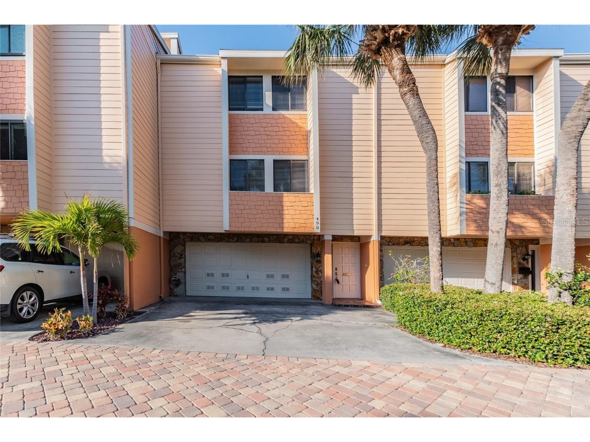 490 Sandy Hook Road, Treasure Island, FL, 33706 | MLS: U8155557 | Edina ...