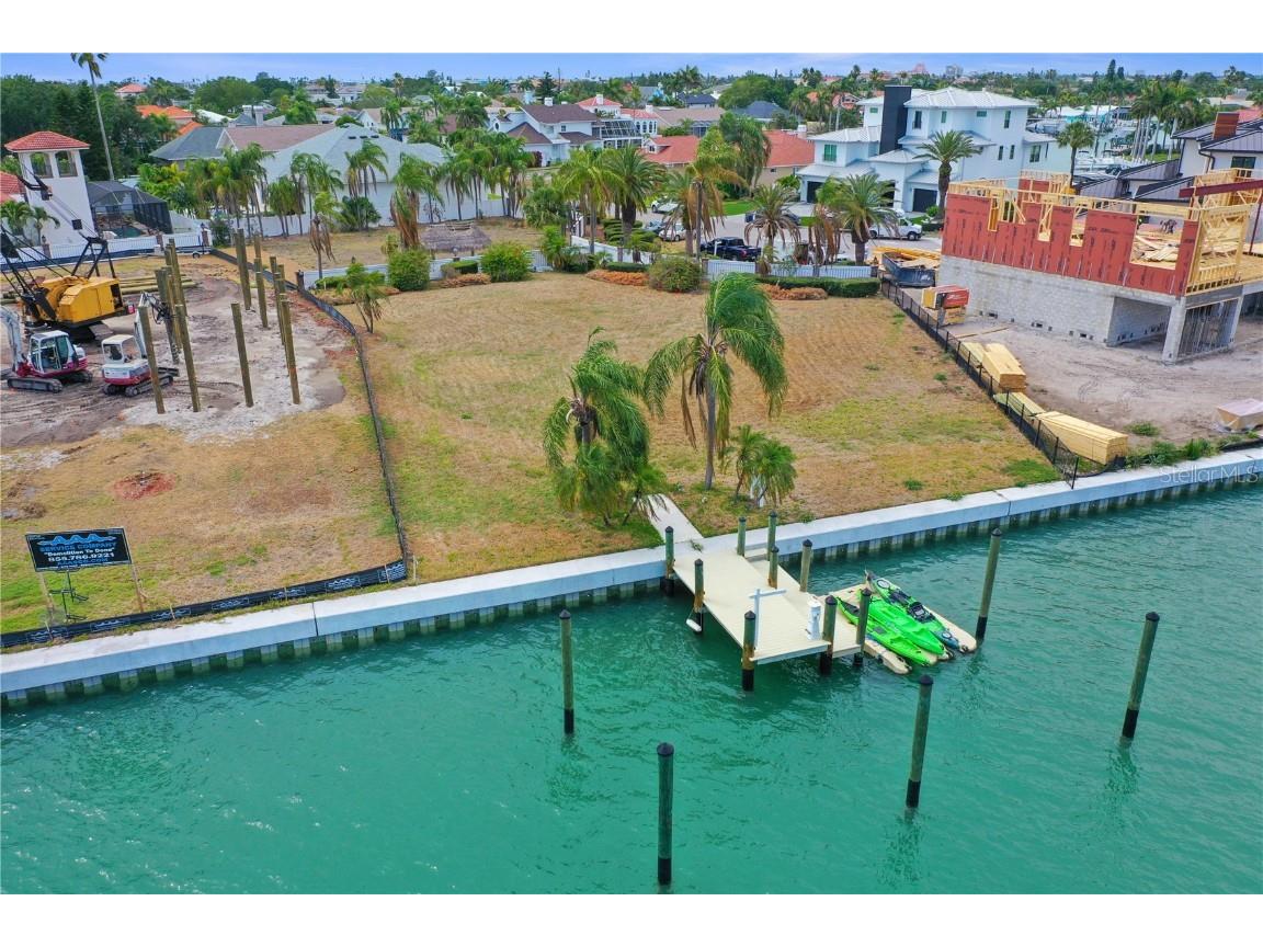 492 Laguna Drive, Tierra Verde, FL, 33715 | MLS: T3443085 | Edina Realty