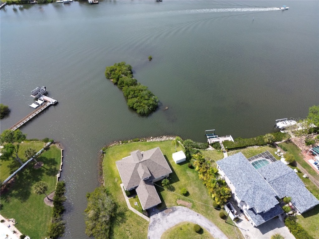 498 Buena Vista Drive, Nokomis, FL, 34275 | MLS: A4603220 | Edina Realty