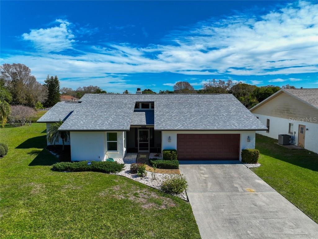 4983 79th Avenue Drive E, Sarasota, FL, 34243 | MLS: A4600001 | Edina ...