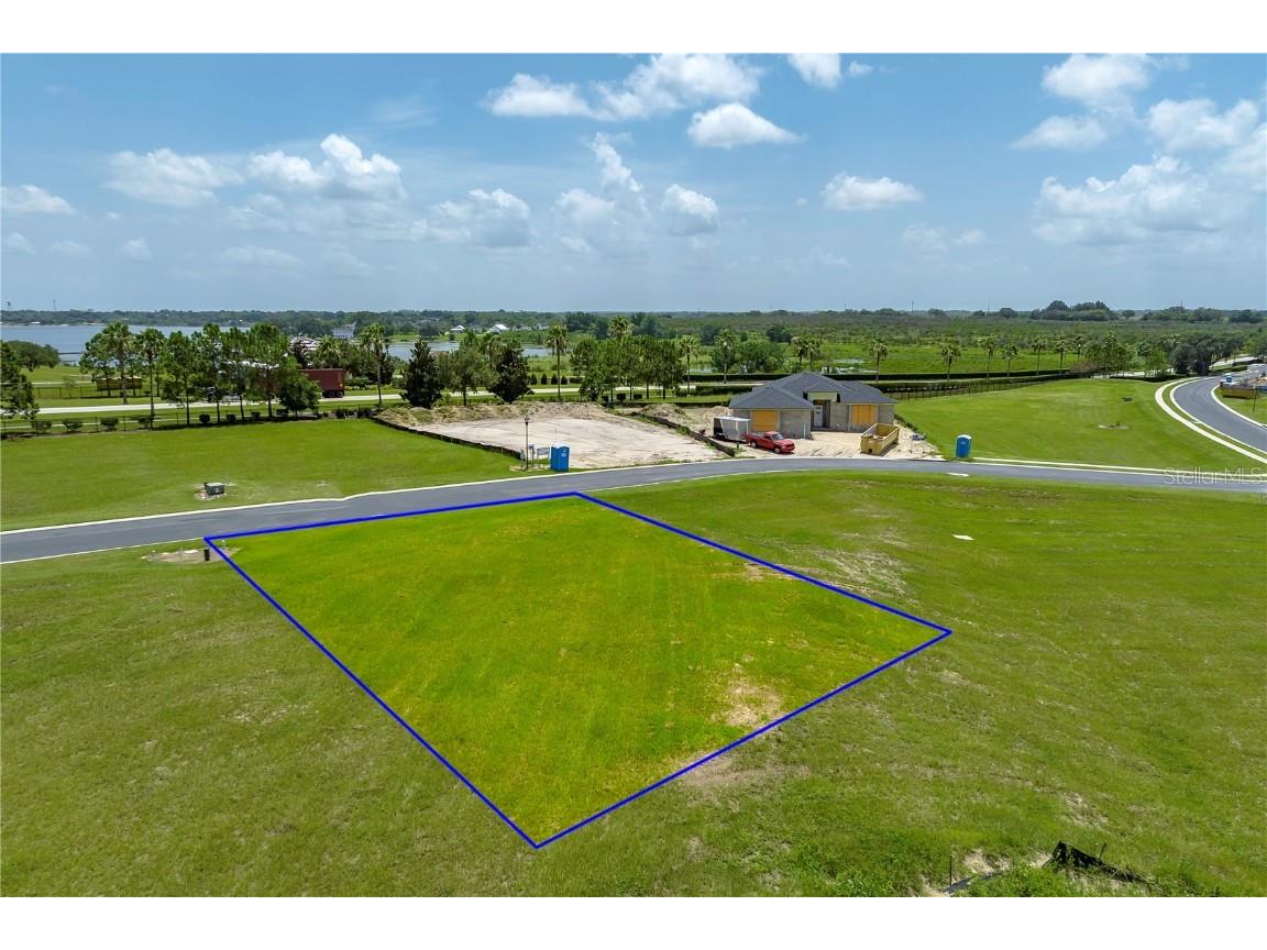 513 Blue Flag Drive, Auburndale, FL, 33823 | MLS: P4922113 | Edina Realty