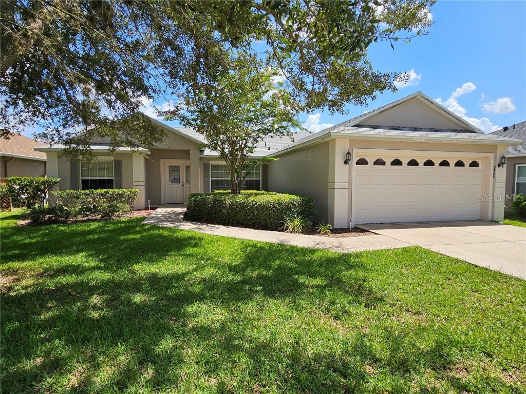 514 Lake Sumner Drive, Groveland, FL, 34736 | MLS: G5080006 | Edina Realty