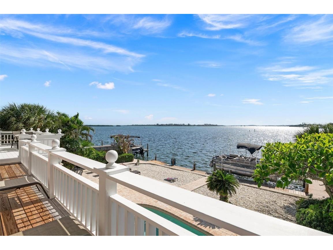 515 Bayview Drive, Holmes Beach, FL, 34217 | MLS: A4610173 | Edina Realty