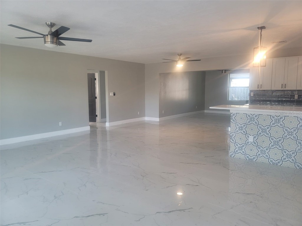 5198 40th Street S, Saint Petersburg, FL, 33711 | MLS: T3530322 | Edina ...