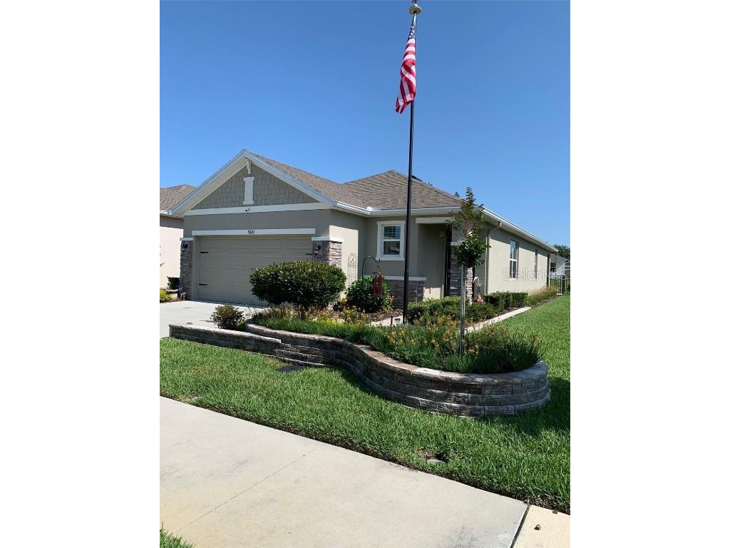 5220 Sunshine Drive, Wildwood, FL, 34785 | MLS: G5081887 | Edina Realty