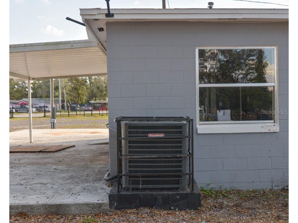 5225 Old Winter Garden Road, Orlando, FL, 32811 | MLS: O6359682 | Edina ...