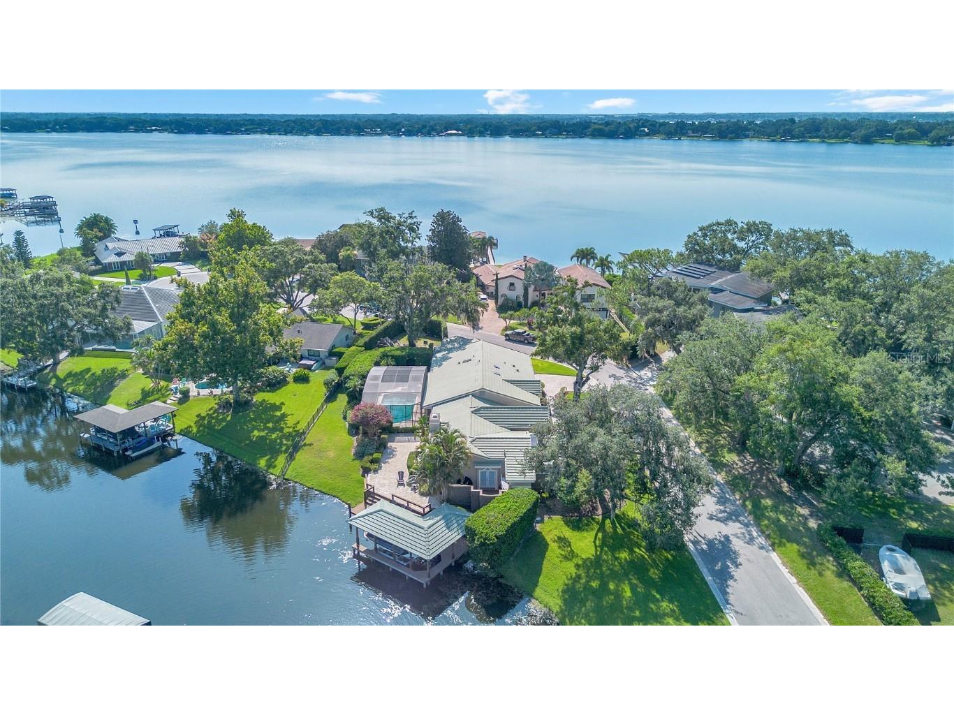 525 Mandalay Road, Orlando, FL, 32809 | MLS: O6331825 | Edina Realty