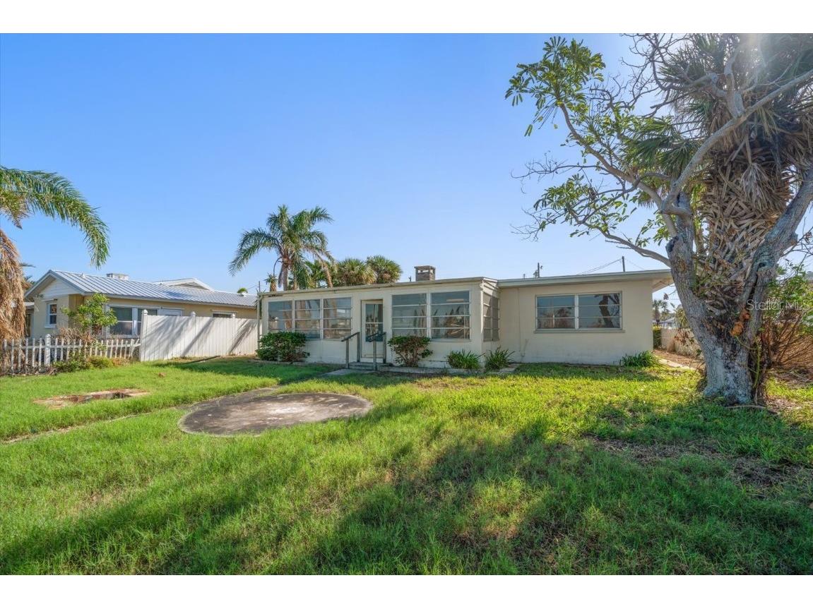 526 Normandy Road, Madeira Beach, FL, 33708 | MLS: TB8326222 | Edina Realty