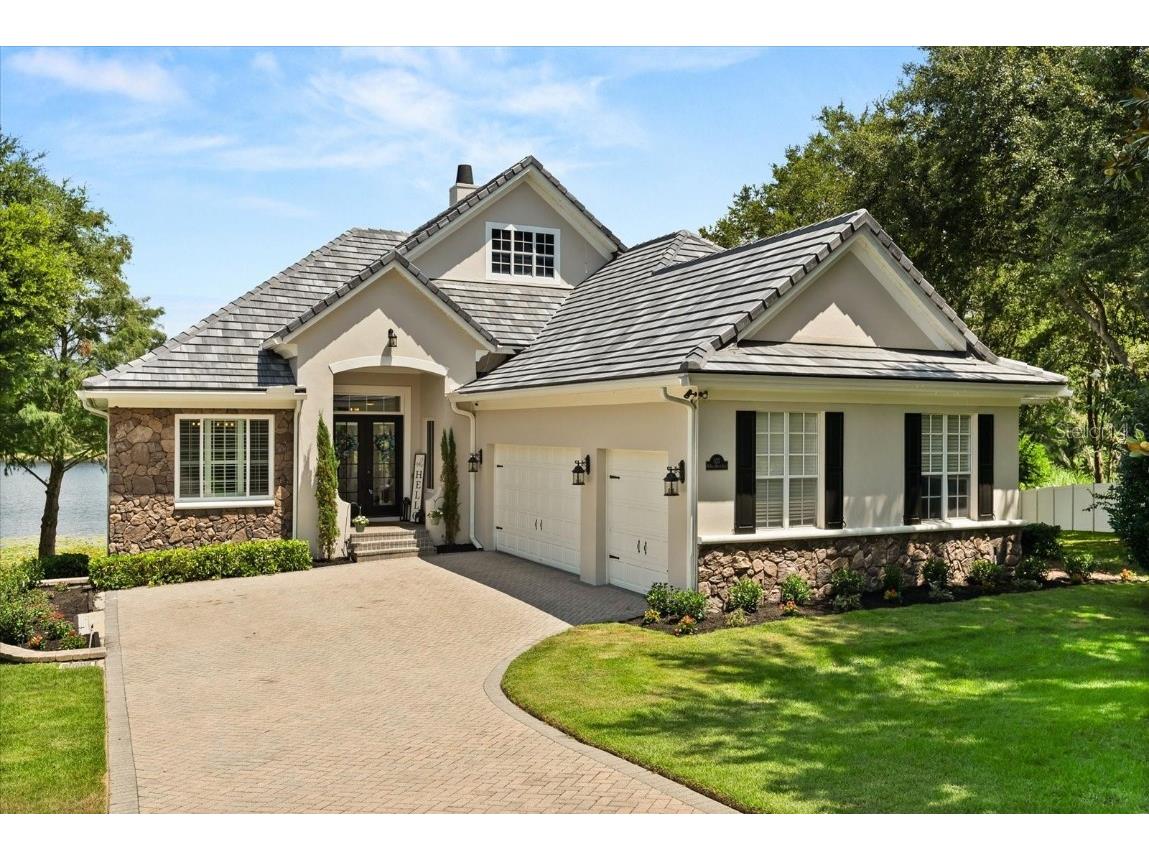 527 W Blue Water Edge Drive, Eustis, FL, 32736 | MLS: O6328774 | Edina ...