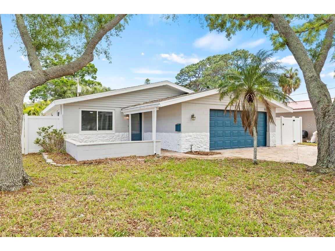 5327 Denver Street NE, Saint Petersburg, FL, 33703 | MLS: T3516642 ...