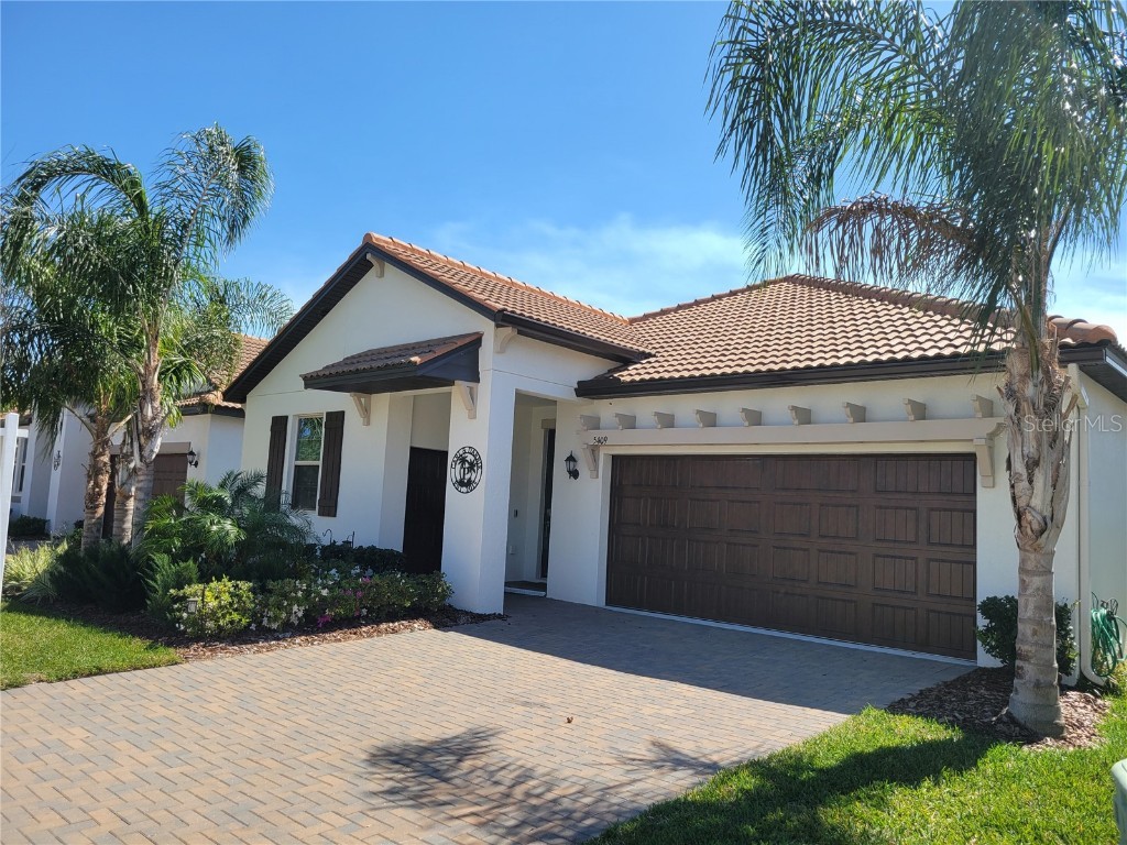 5409 Story Grass Court, Wimauma, FL, 33598 | MLS: T3497494 | Edina Realty