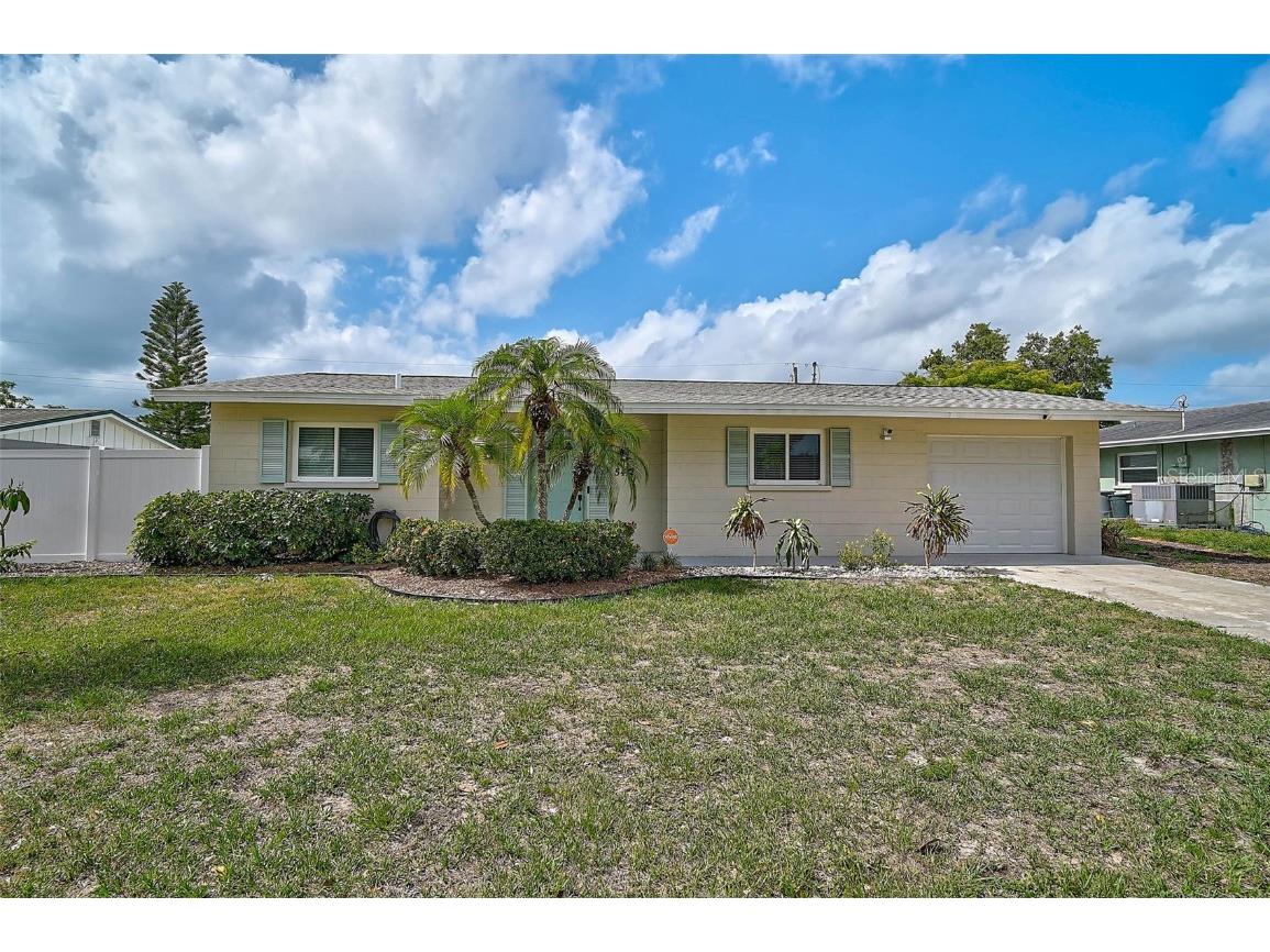 5412 Skyline Place, Sarasota, FL, 34232 | MLS: A4653495 | Edina Realty