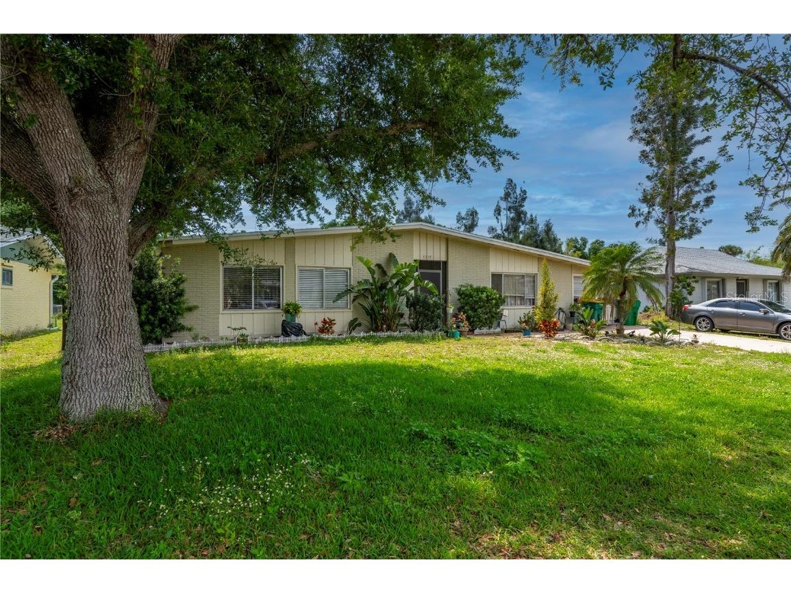5519 Papaya Drive, Punta Gorda, FL, 33982 | MLS: C7490105 | Edina Realty