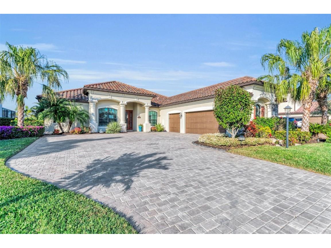 5529 Mulligan Way, Bradenton, FL, 34211 | MLS: A4639693 | Edina Realty
