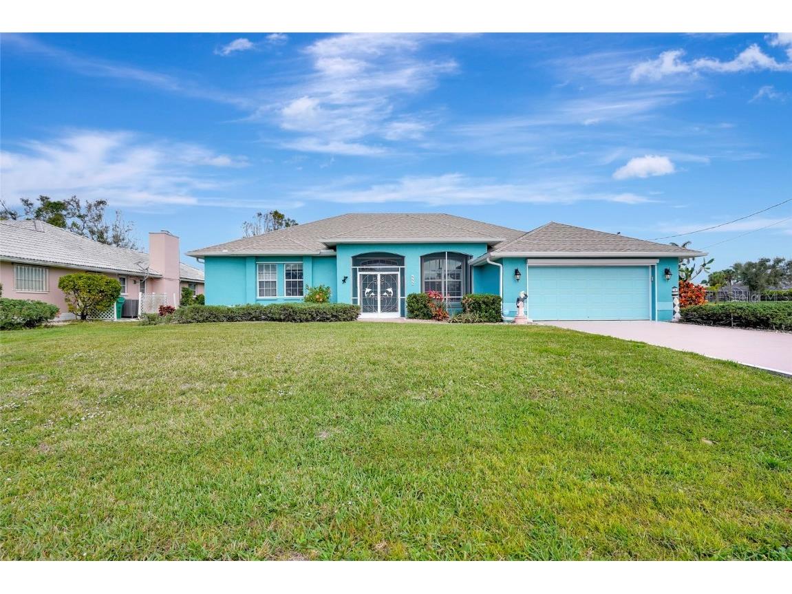 555 Rotonda Circle, Rotonda West, FL, 33947 | MLS: T3500618 | Edina Realty