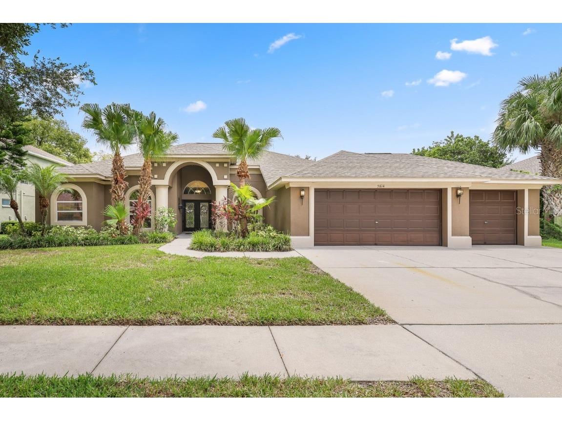 5614 Lark Meadow Place, Lithia, FL, 33547 | MLS: TB8404555 | Edina Realty