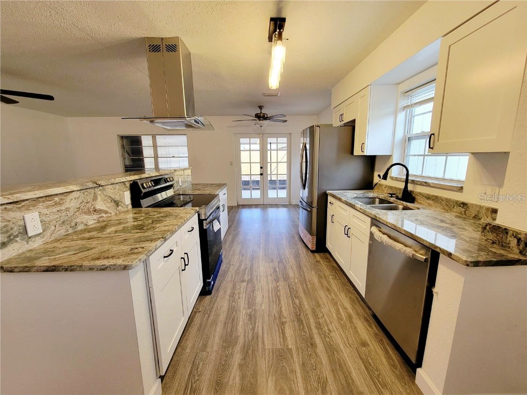 5622 63rd Way N, Saint Petersburg, FL, 33709 | MLS: TB8376661 | Edina ...