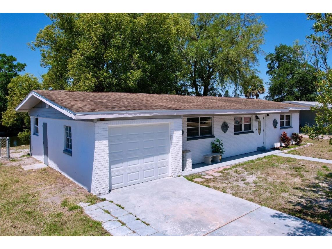5806 Liverpool Drive, Tampa, FL, 33615 | MLS: TB8454931 | Edina Realty
