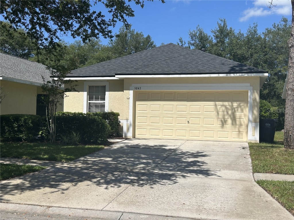 5843 Wrenwater Drive, Lithia, FL, 33547 | MLS: T3522837 | Edina Realty