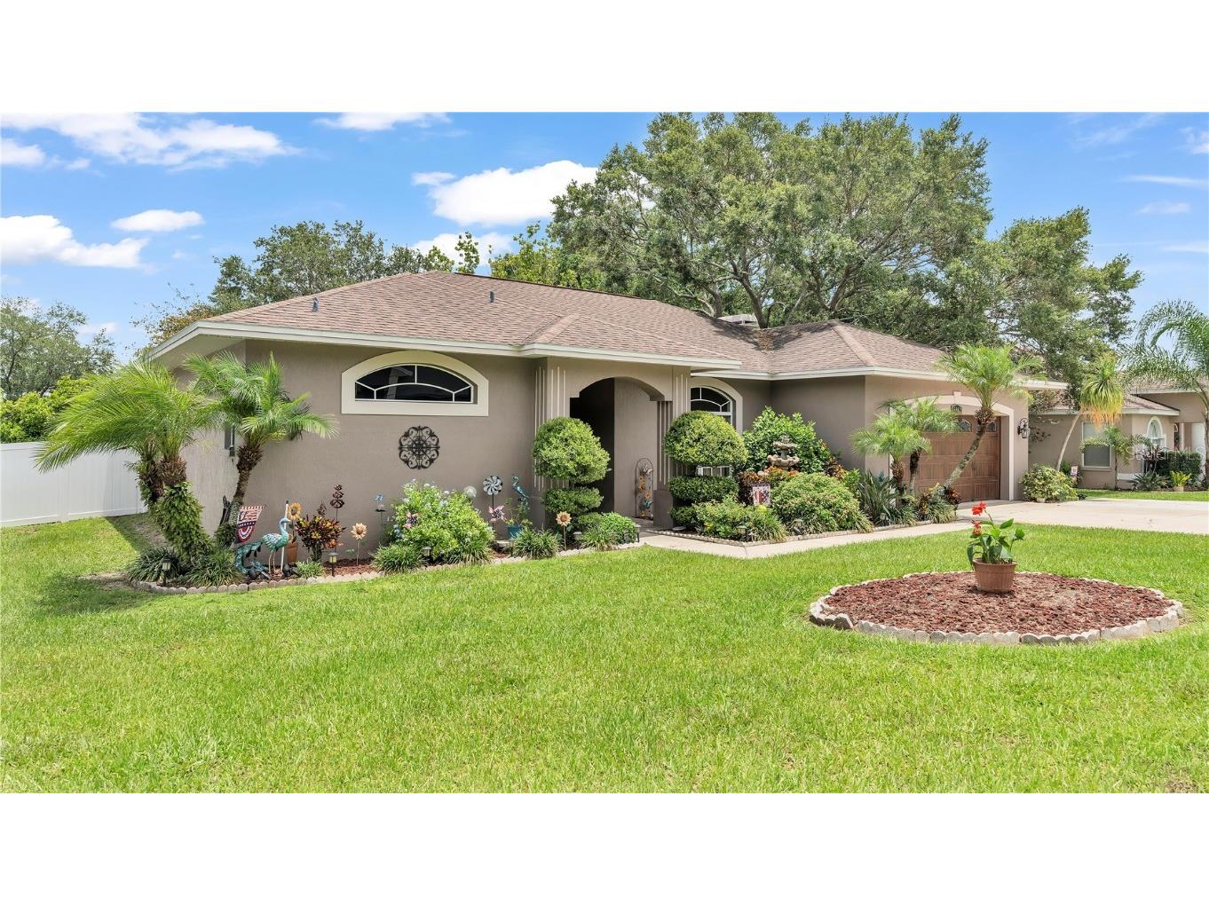 5862 Charloma Drive, Lakeland, FL, 33812 | MLS: L4945741 | Edina Realty