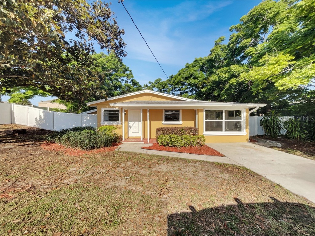 5939 Stokes Road, Lakeland, FL, 33812 | MLS: O6299721 | Edina Realty