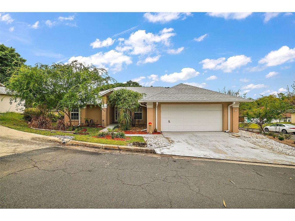 600 Huron Place, Mount Dora, FL, 32757 | MLS: G5080085 | Edina Realty