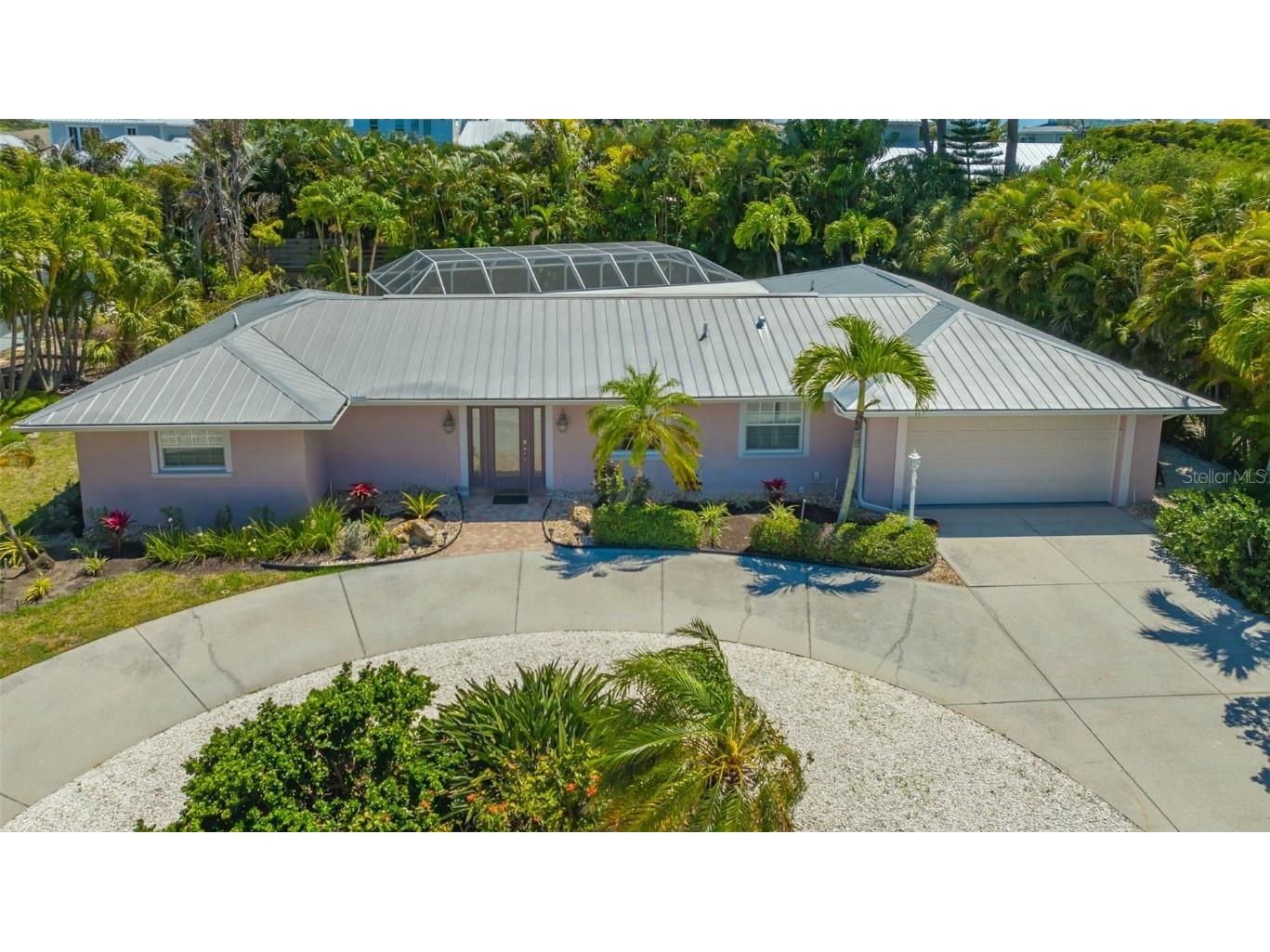 606 Buttonwood Drive, Longboat Key, FL, 34228 | MLS: A4607754 | Edina ...