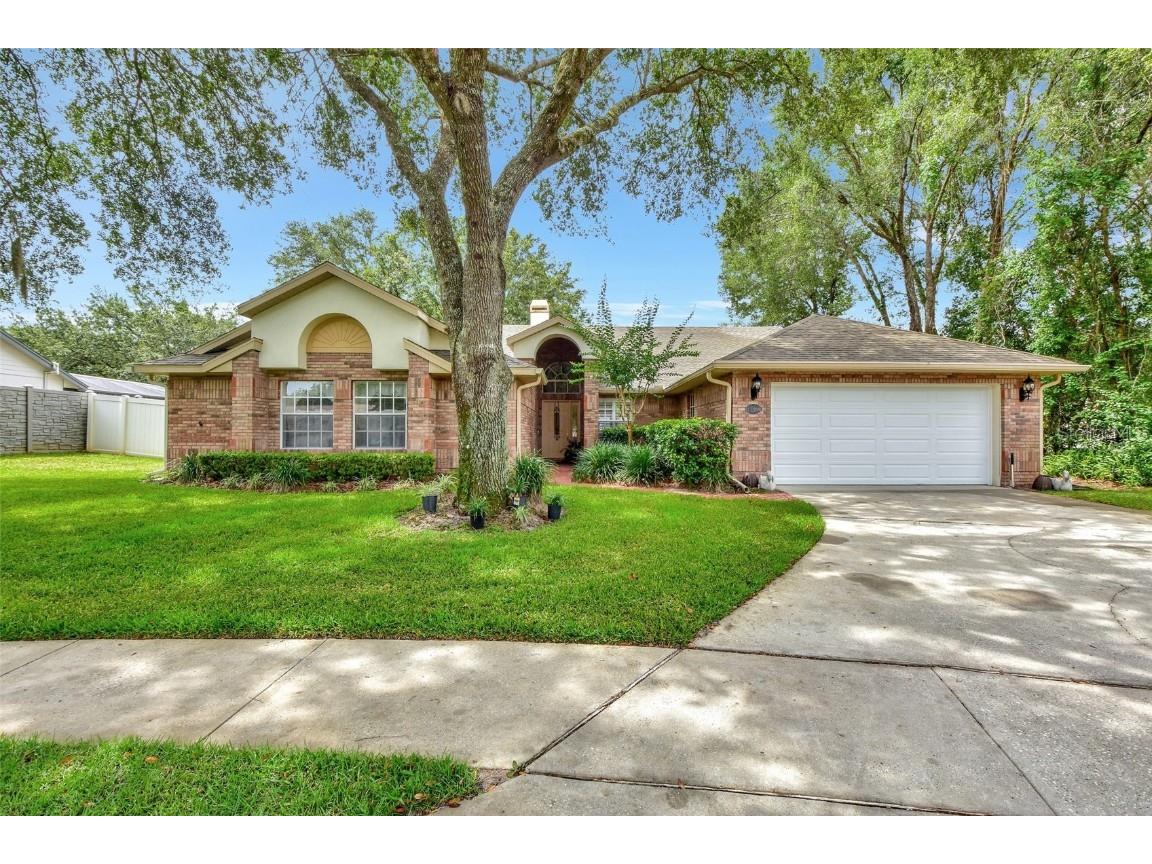 608 Shady Point Way, Deland, FL, 32724 | MLS: V4935712 | Edina Realty