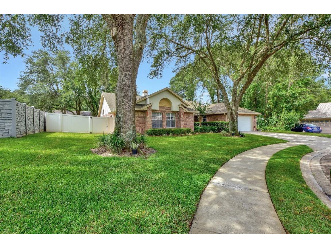 608 Shady Point Way, Deland, FL, 32724 | MLS: V4935712 | Edina Realty