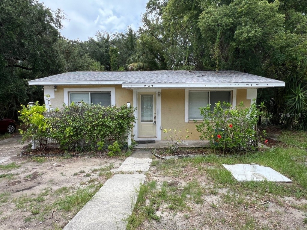 609 S Safford Avenue, Tarpon Springs, FL, 34689 | MLS: U8247928 | Edina ...