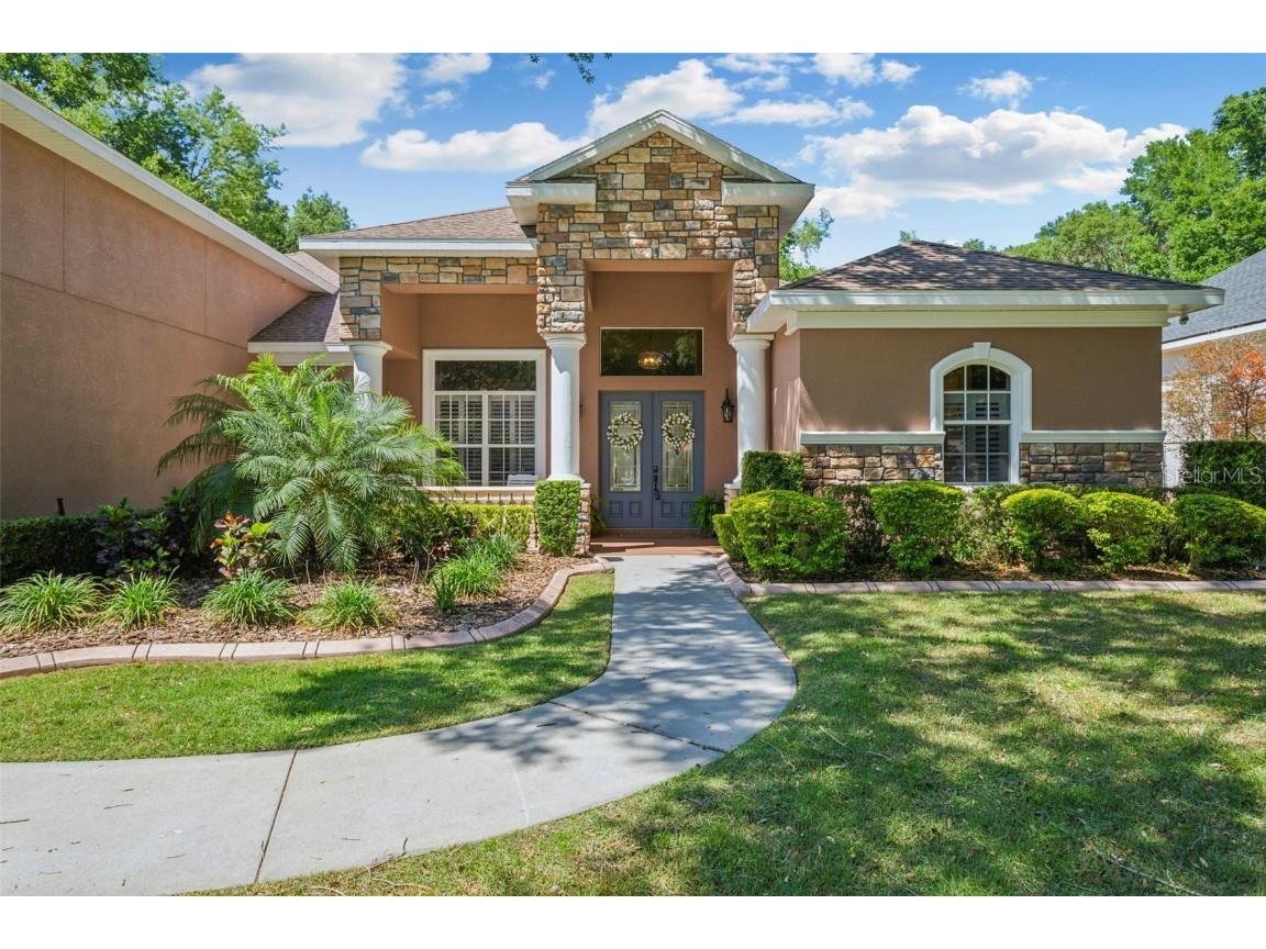 6224 Wild Orchid Drive, Lithia, FL, 33547 | MLS: T3518404 | Edina Realty