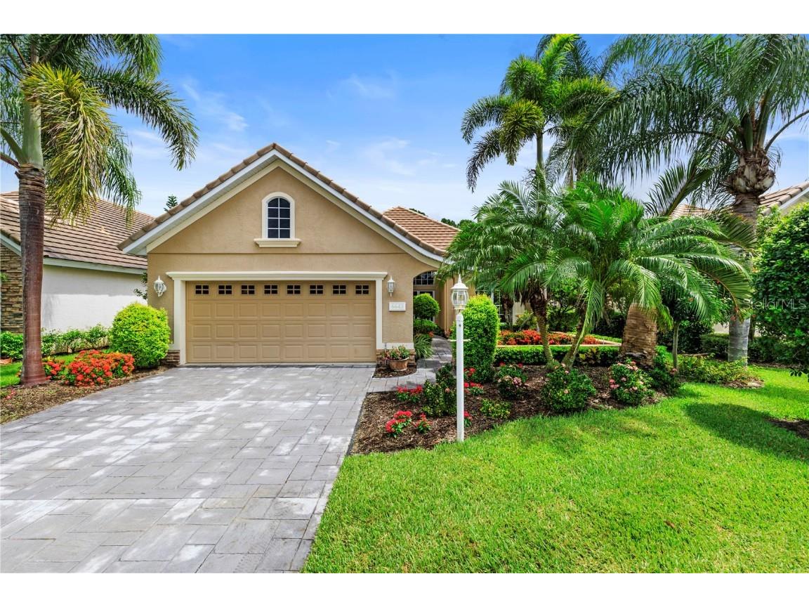 6643 Pebble Beach Way, Lakewood Ranch, FL, 34202 | MLS: A4506851 ...