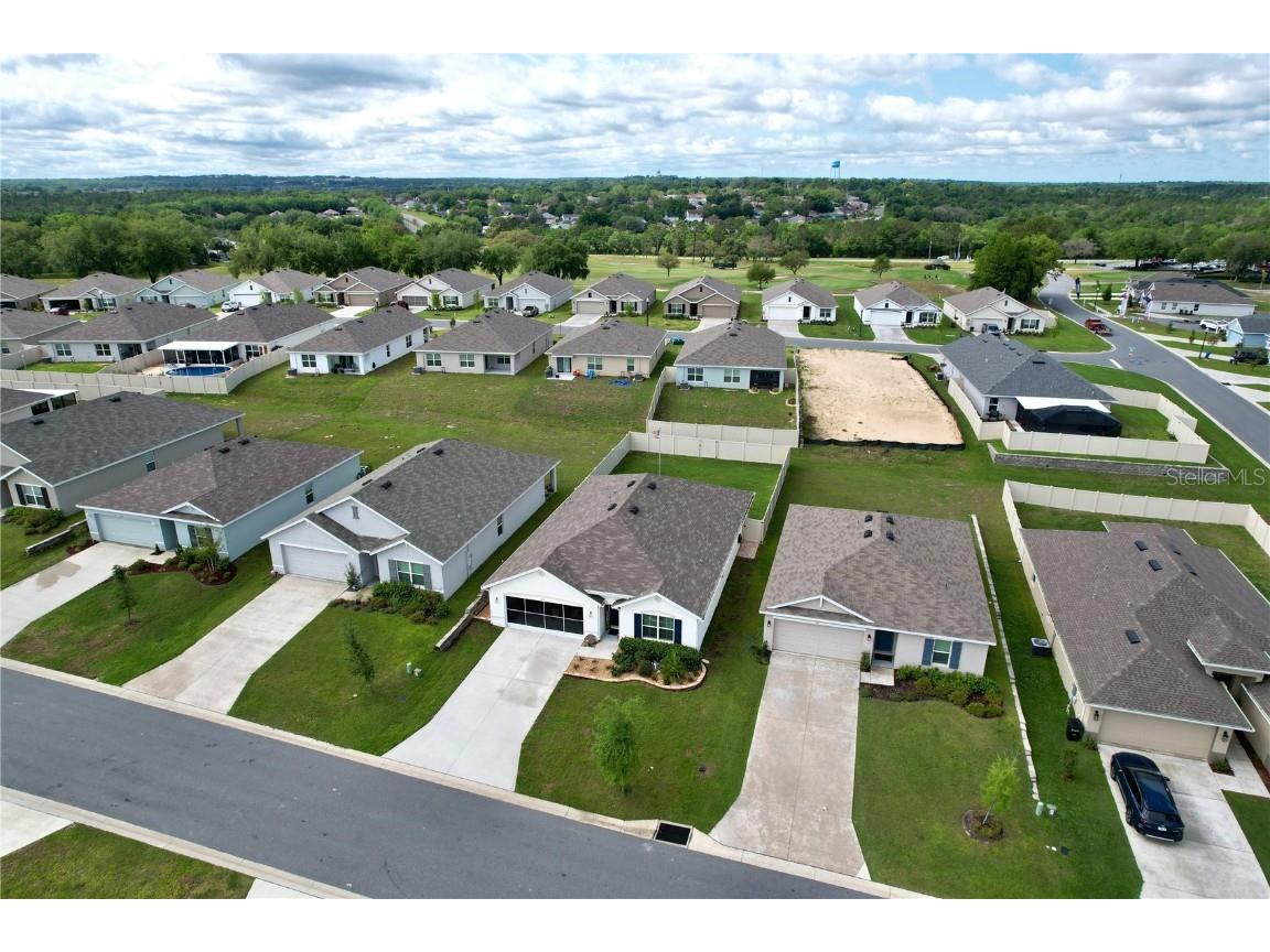 668 W Twisted Oaks Drive, Beverly Hills, FL, 34465 | MLS: W7863449 ...