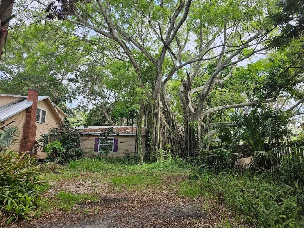 671 41st Street, Sarasota, FL, 34234 | MLS: A4615612 | Edina Realty