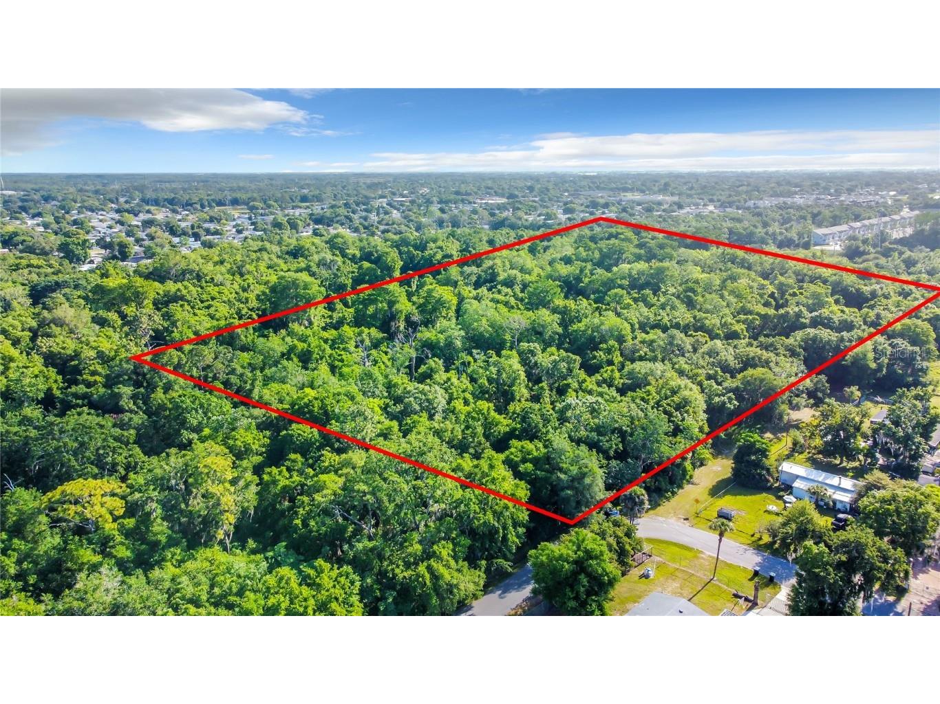 6877 Nassau Avenue, Orlando, FL, 32822 | MLS: O6022924 | Edina Realty