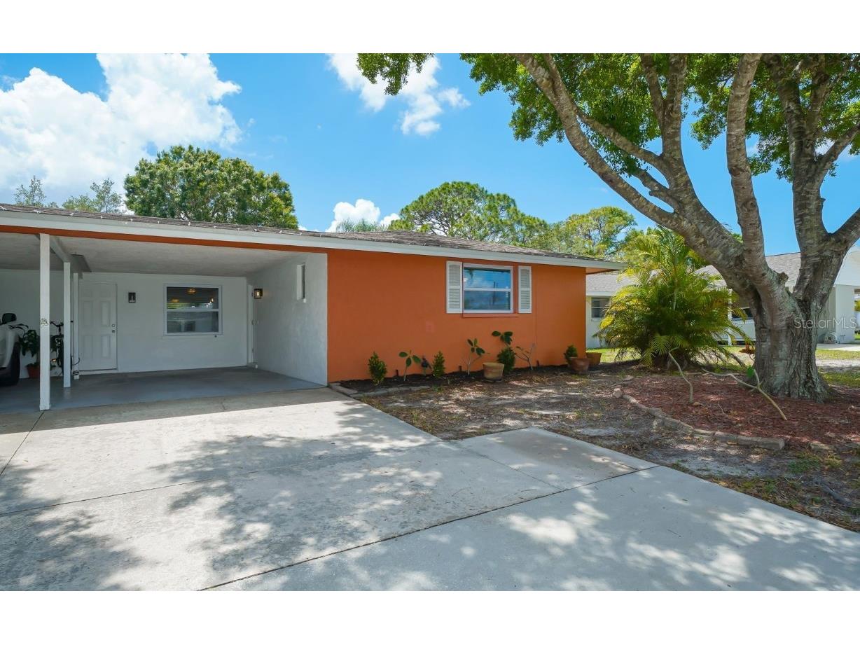 6922 Brentford Road, Sarasota, FL, 34241 | MLS: A4534223 | Edina Realty