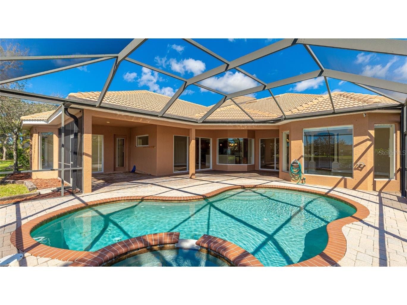 6961 Scrub Jay Drive, Sarasota, FL, 34241 | MLS: A4641548 | Edina Realty
