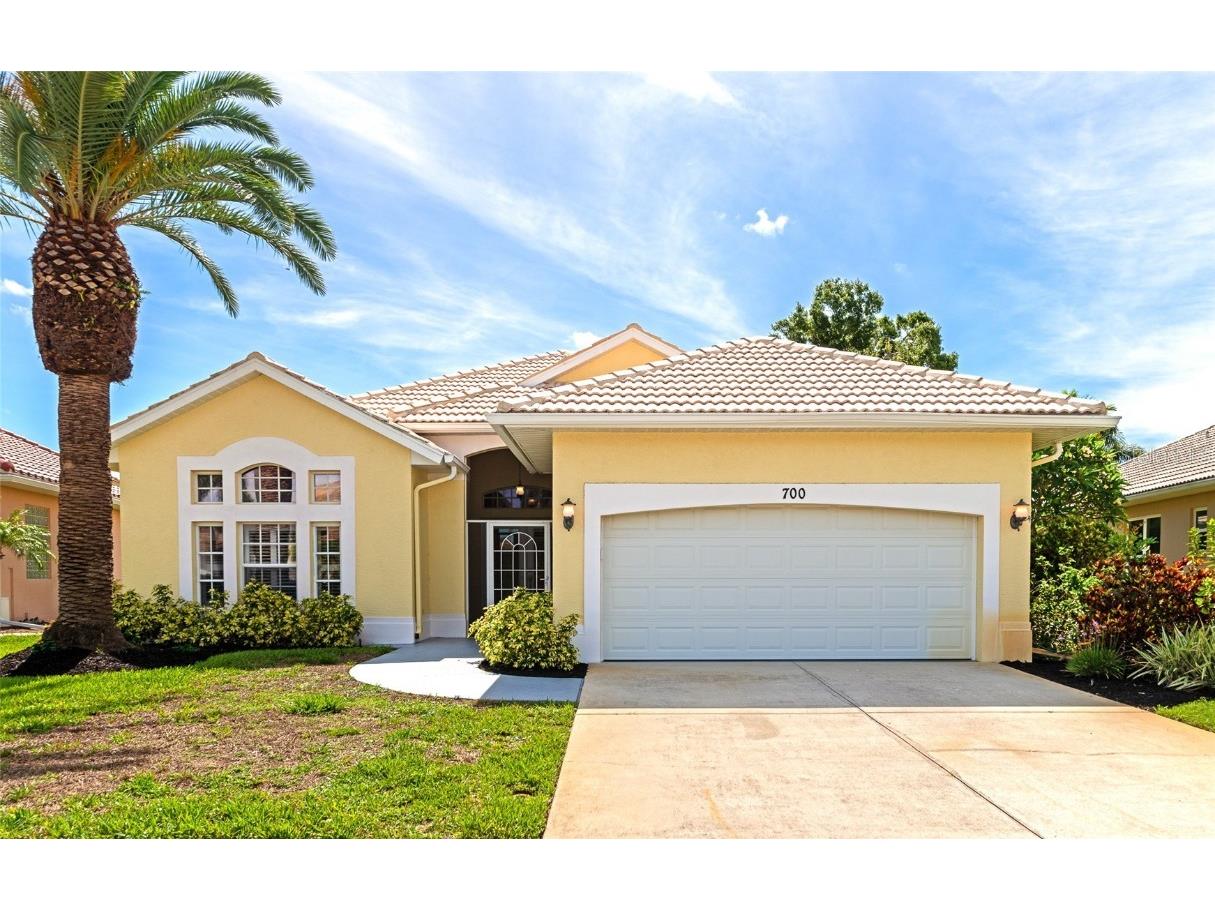 700 Silk Oak Drive, Venice, FL, 34293 | MLS: A4618674 | Edina Realty