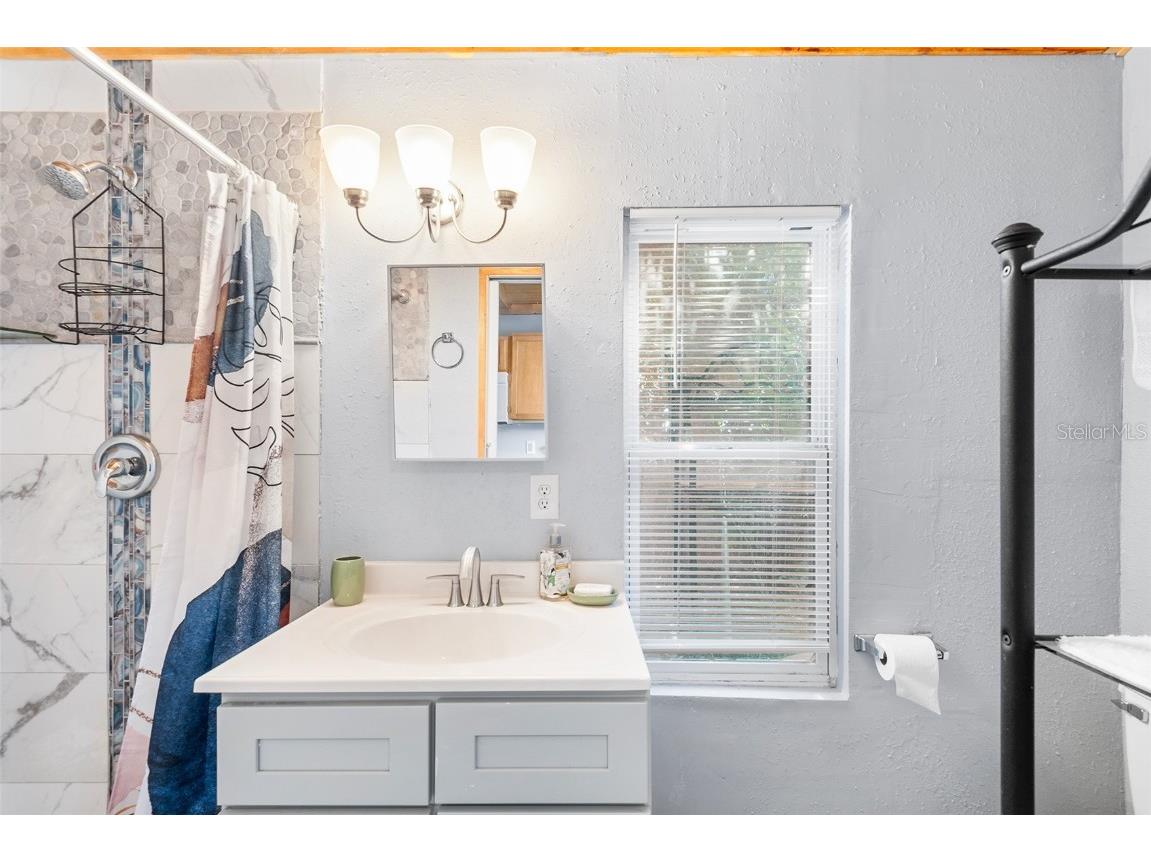 708 Lake Lena Boulevard, Auburndale, FL, 33823 | MLS: P4930080 | Edina ...