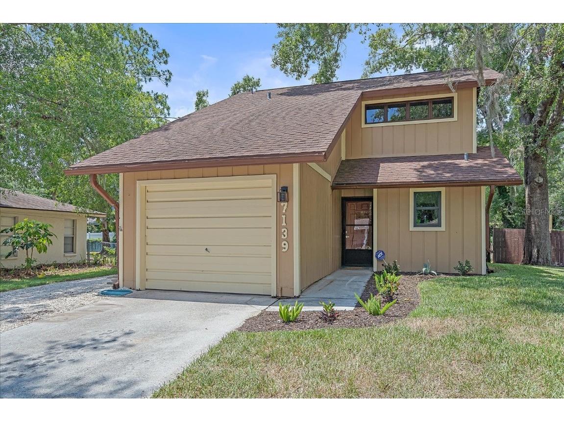 7139 Mauna Loa Boulevard, Sarasota, FL, 34241 | MLS: A4612290 | Edina ...