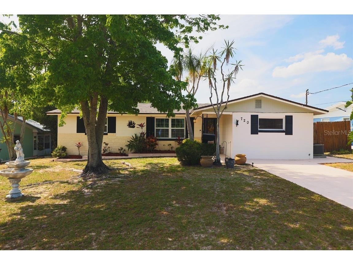 720 Delmar Street, Lake Wales, FL, 33853 | MLS: K4902470 | Edina Realty