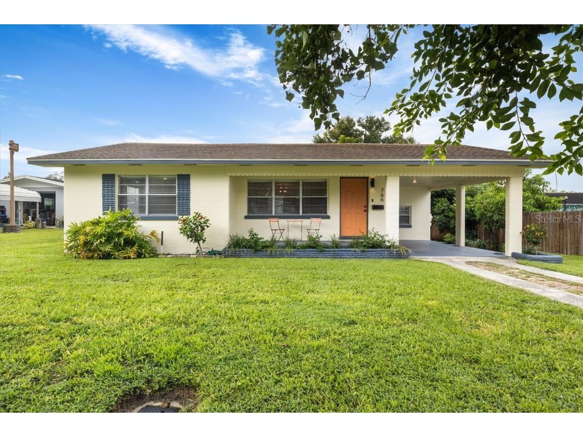 766 Bates Avenue SW, Winter Haven, FL, 33880 | MLS: S5130956 | Edina Realty