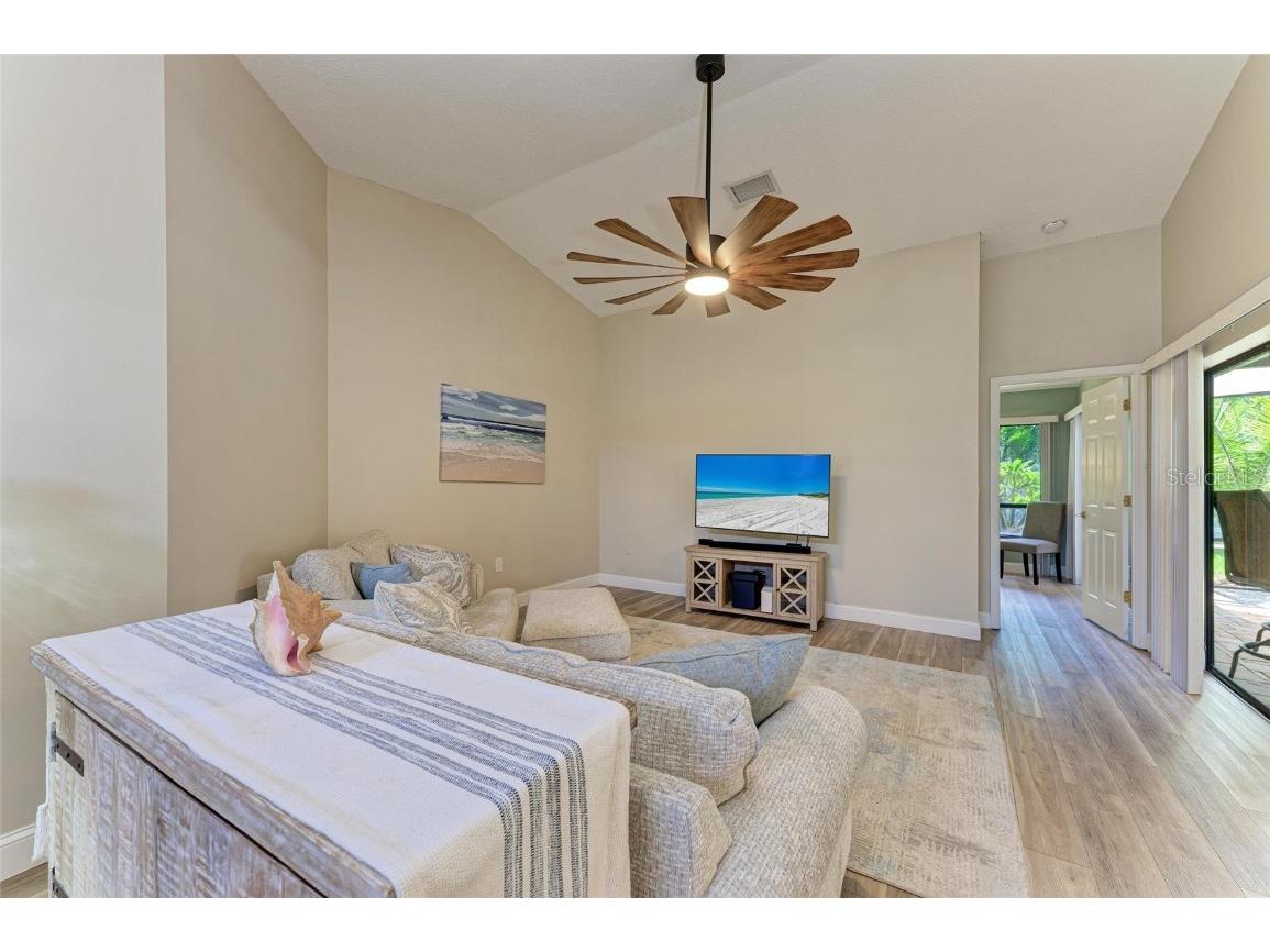 7865 Pine Trace Drive, Sarasota, FL, 34243 | MLS: A4666116 | Edina Realty