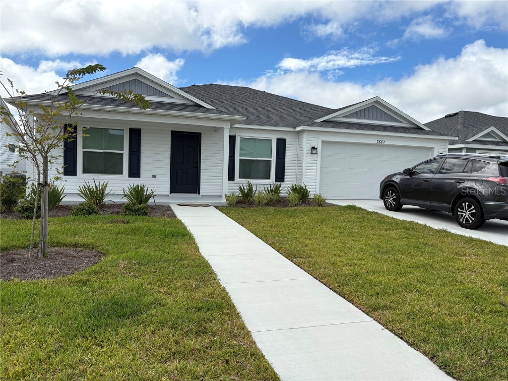 7882 Gershaneck Circle, Middleton, FL, 34762 | MLS: G5103045 | Edina Realty